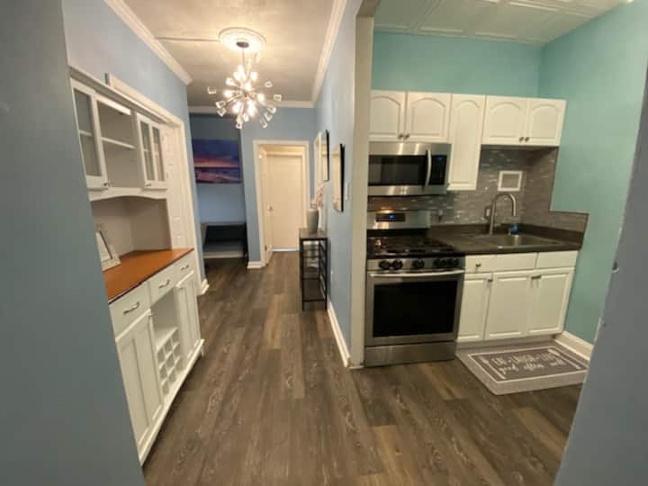 Beautiful One Bedroom W/balcony - Arlington, VA