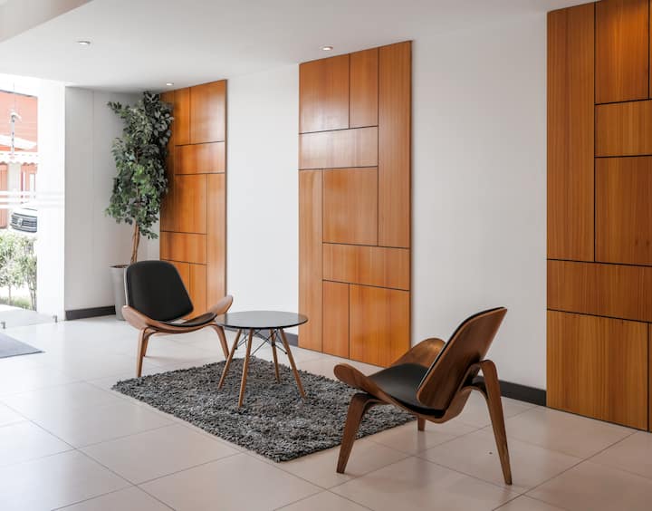 2 Bedroom Apartment City Center Huge Balcony - San José