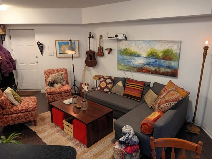 Petite Parkdale Perfection - Toronto