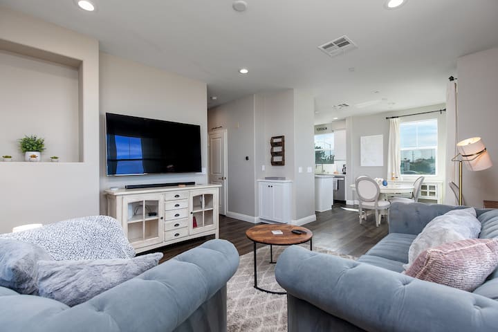 Stunning 2/bed- 2.5 Bath Imperial Beach - Chula Vista, CA