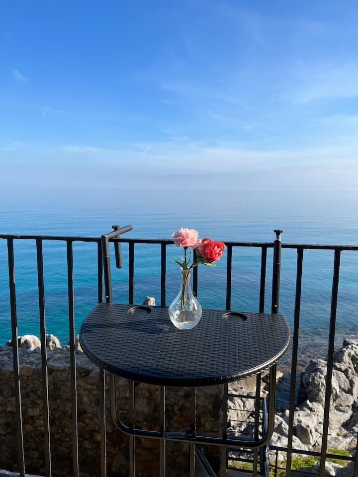 Balcone Sulla Scogliera - Cefalù