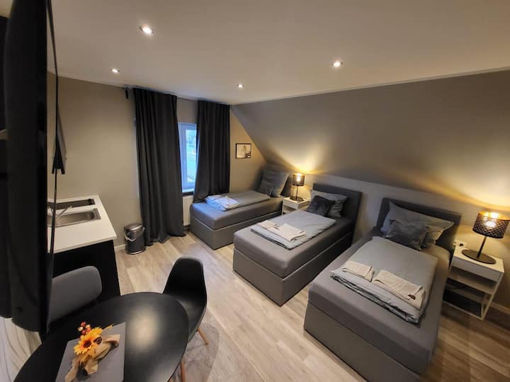 Liro Hotels Haus Andrea Dreibettzimmer 2 - Brüggen