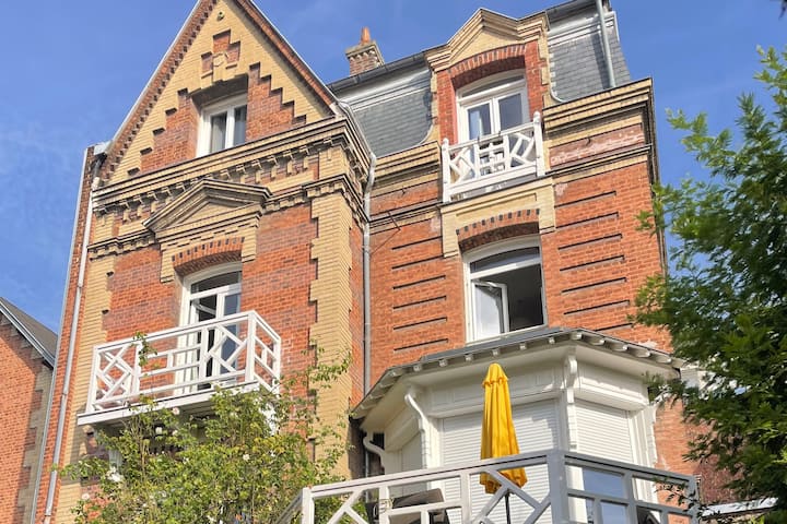 Maison De Caractère : Calme Et Centre-ville - Octeville-sur-Mer
