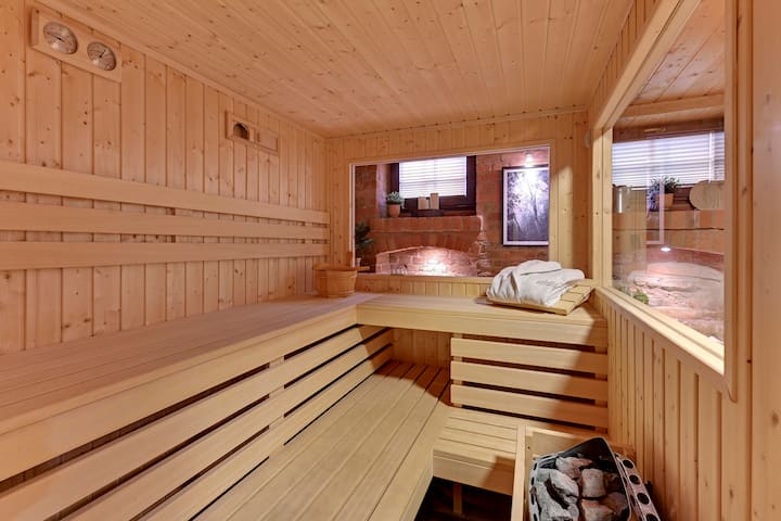 Sauna | Atmospheric Apt In St. Bartholomew's Alley - Danzig