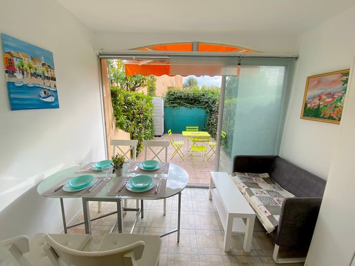 Studio Avec Piscine Et Jardin - Sanary-sur-Mer