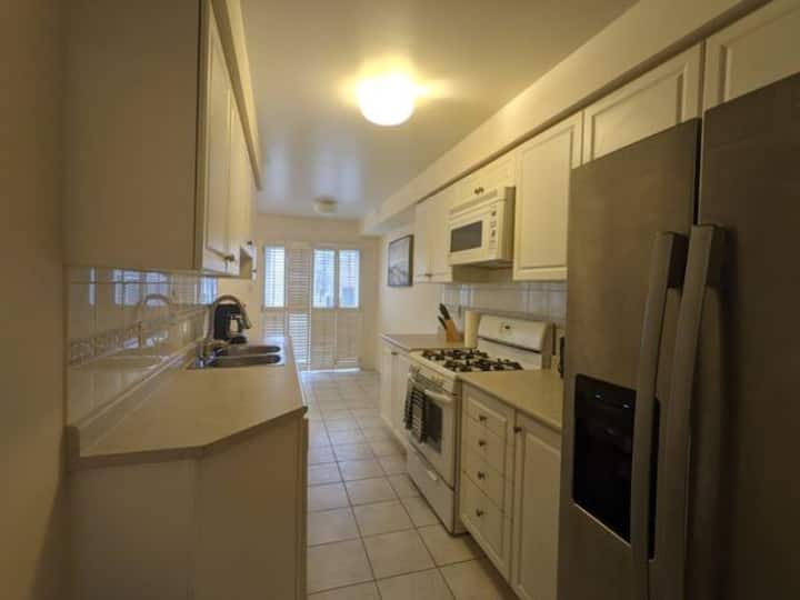 Beatiful,cozy,3bedroom Townhome - Brampton