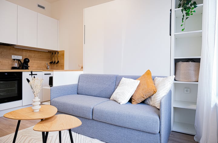 Parking*stylish New Apt 210*netflix - Praga