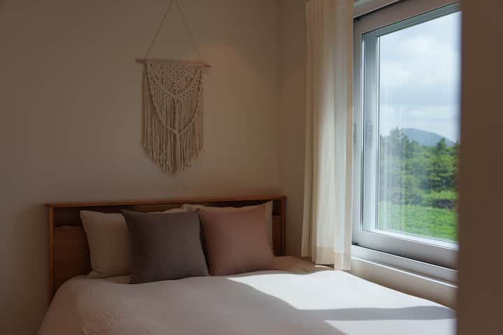 아름답게 지음_풍차동 - Jeju-si