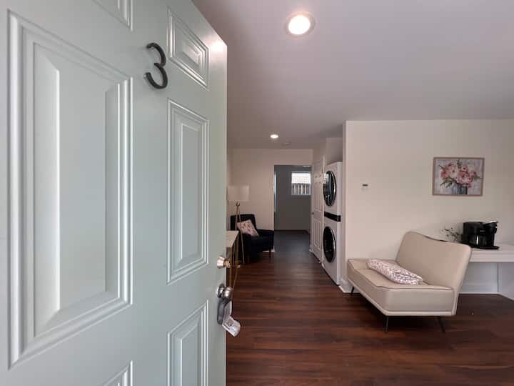 1 King Br With Style And Elegance - Greenville, SC