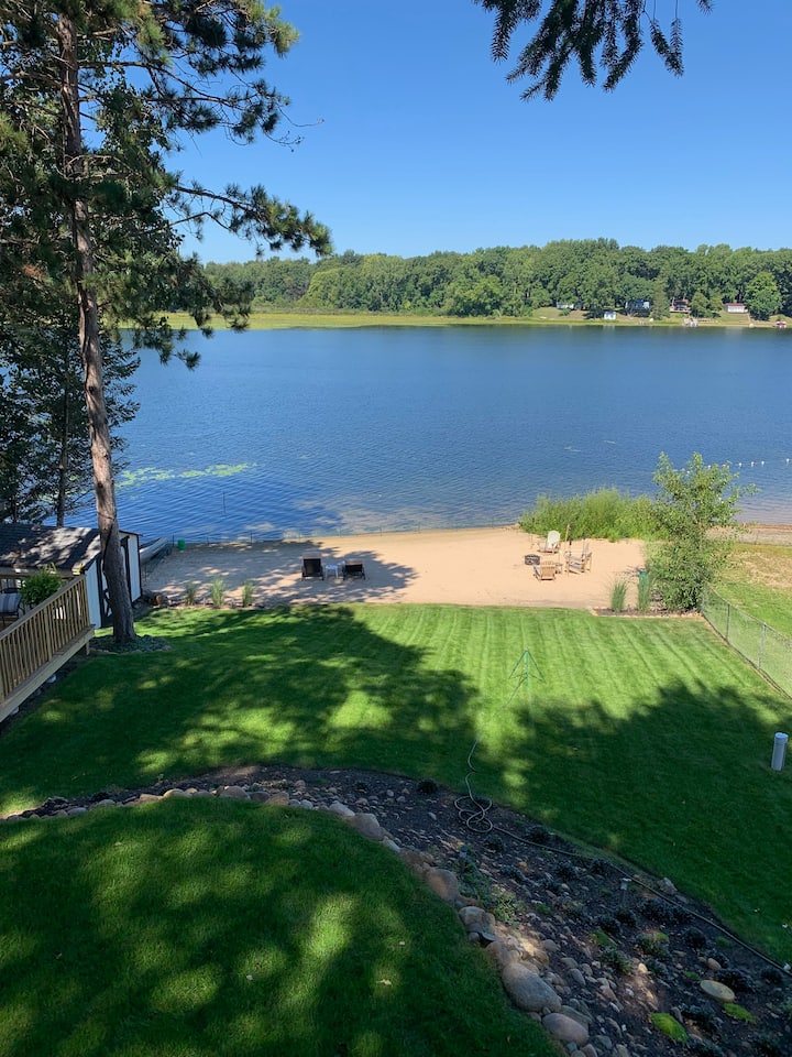 The Maple & Oak ~ Lakefront Home On Private Lake - Sturgis, MI