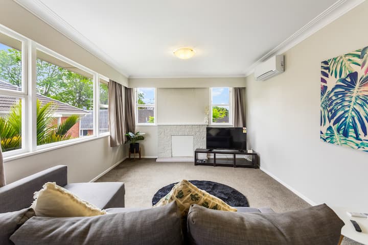 Sweet Home Sanctuary With Air-con And Parking - Auckland