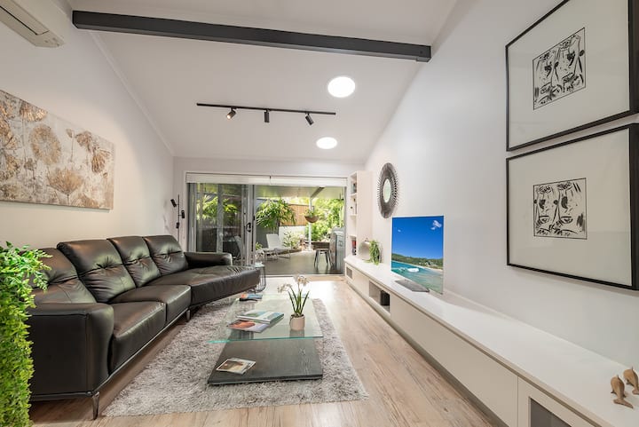 Noosa Riverside Haven - Easy Walk To River & Beach - Noosaville