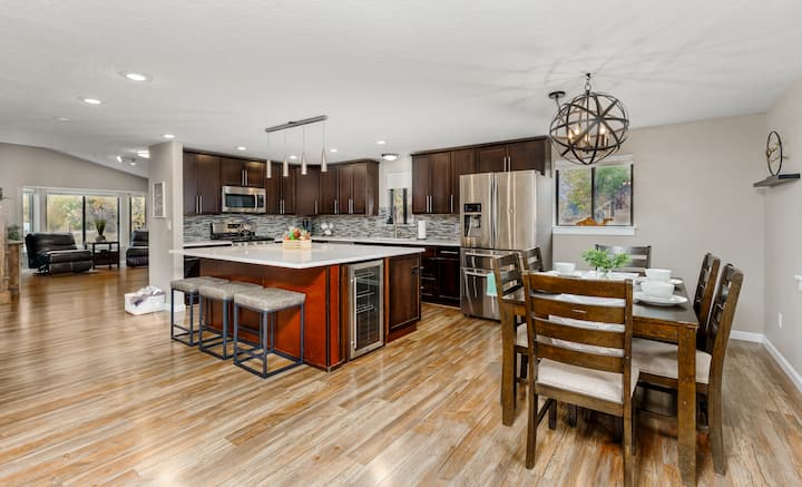 Grand Durango Experience! 2 Miles From Downtown - Durango, CO