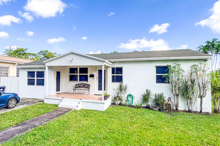 Modern Miami Airport Guesthouse - Miami