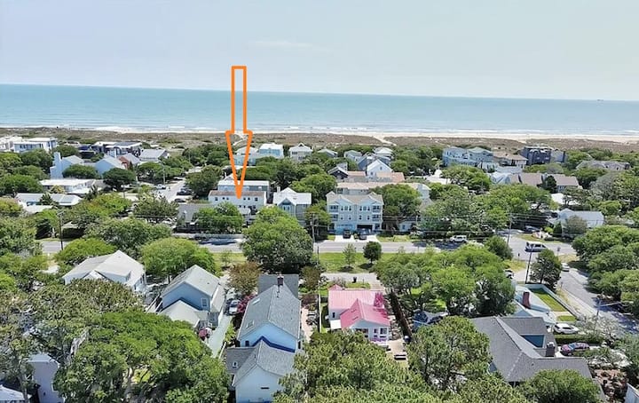 Captain's Mansion/steps To The Beach-unit A And B - Virginia Beach, VA