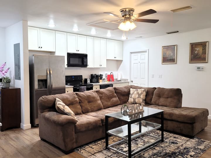 Home (5b/2b): One Unit Of A Duplex Nr Fsu-2 (126) - Doak Campbell Stadium Tallahassee