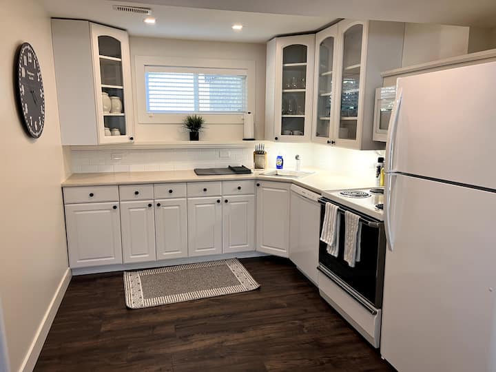 Cozy Suite Retreat - Prince George