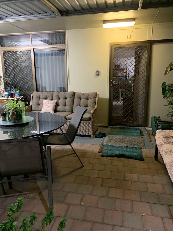 Cosy Cottage 2xbedrooms Entire Home! - Maleny