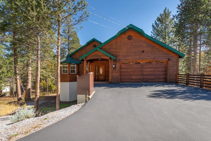 Tahoe Donner Alder Creek Retreat With Hot Tub - Truckee, CA