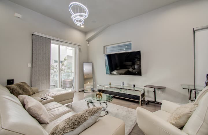 Luxurious Med Cntr/nrg Townhome - Houston, TX