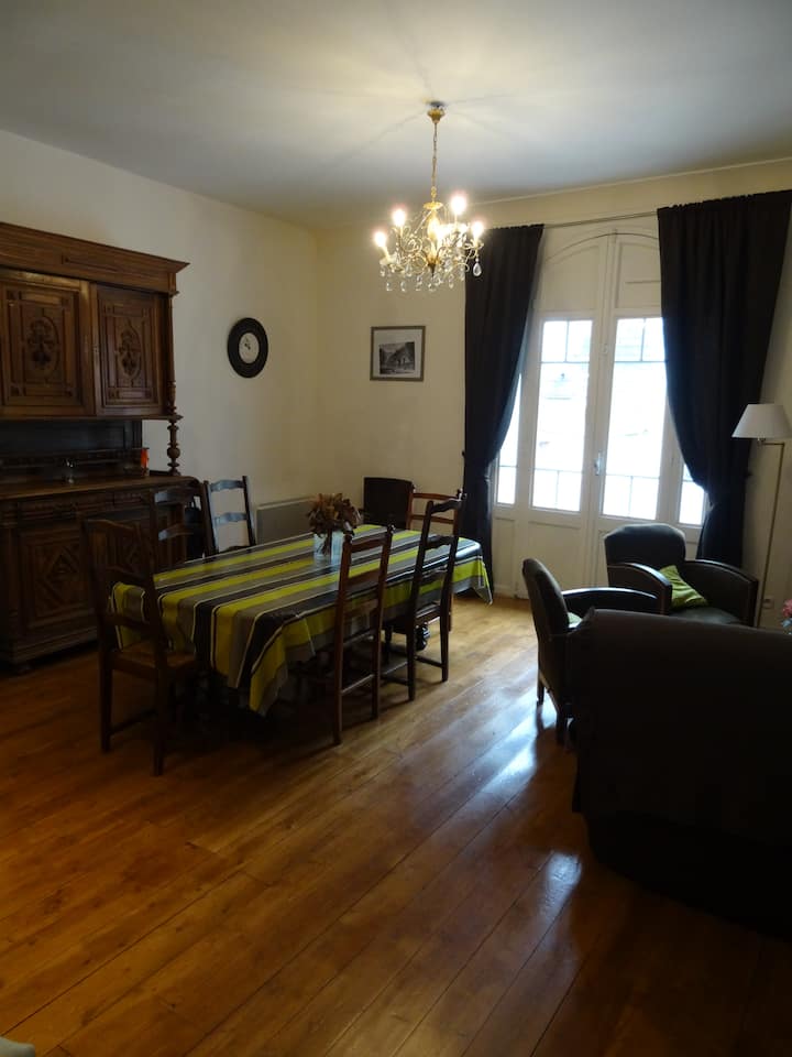 Appt T4 Plein Centre De Luchon - Bagnères-de-Luchon