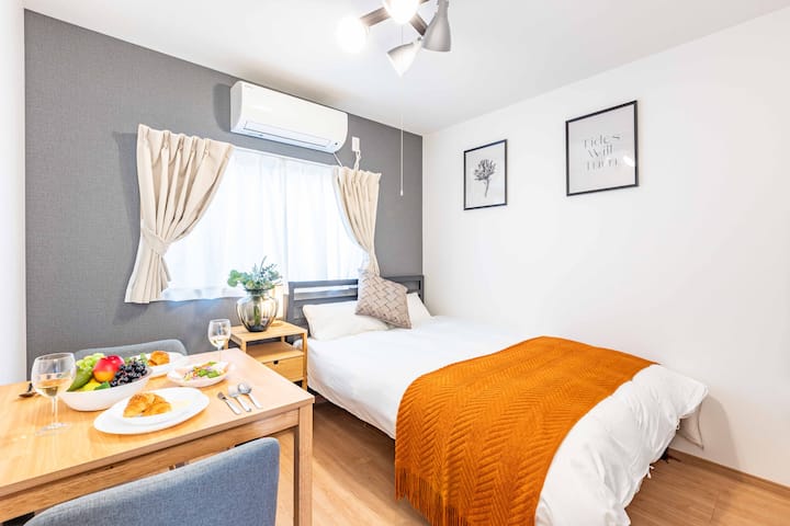 10 Min Shin-imamiya Sta/6  Min Dobutsuen-mae Sta/a - Osaka