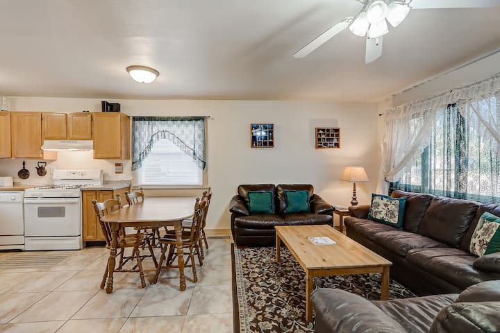 Hiawatha Haven - Affordable For Families & Golfers - Wisconsin Dells, WI