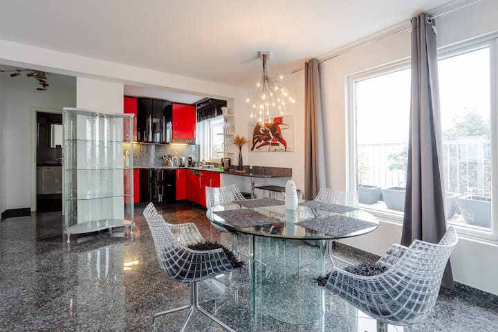 Apartment *Dachterrasse - 12 Min Zum Flughafen* - Aéroport de Francfort (FRA)