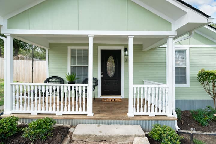 Lake Weatherford Vacation Rentals & Homes - Weatherford, TX | Airbnb