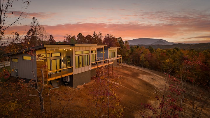 Spacious 2br Ridge Cabin • Hot Tub • Views - Ocoee, TN