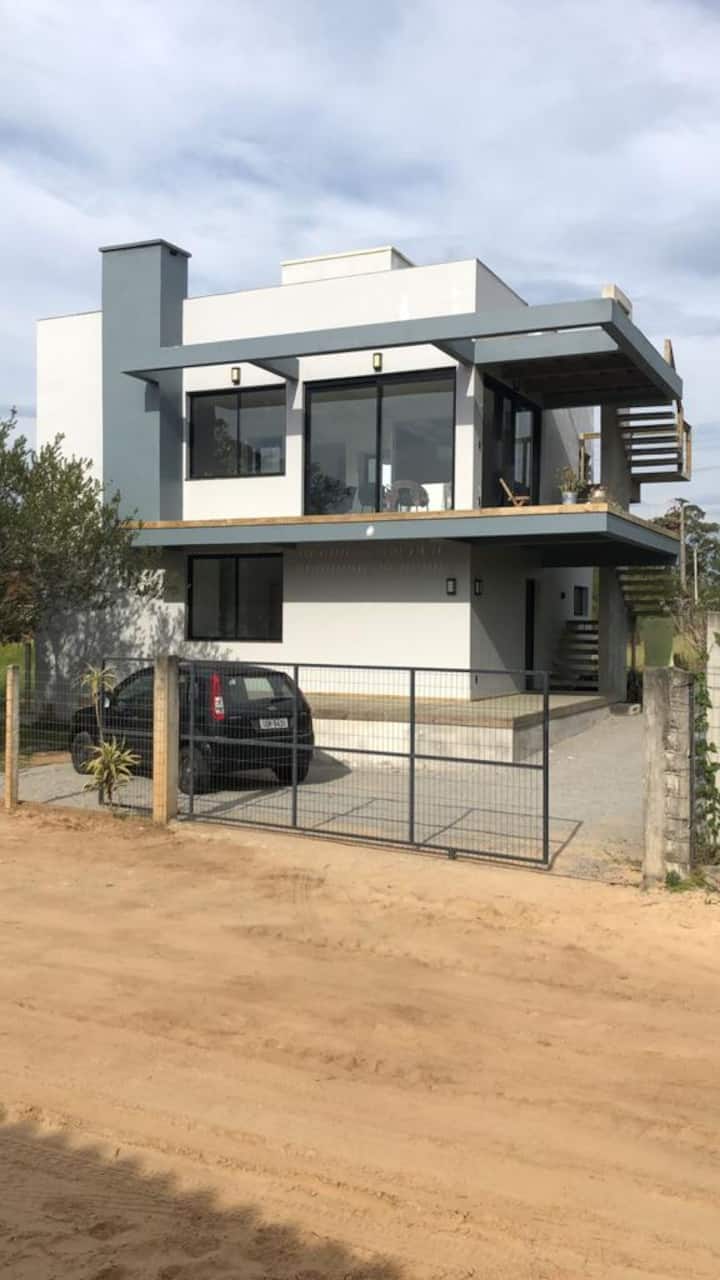 Casa Cinza Praia Do Rosa Casa - Imbituba