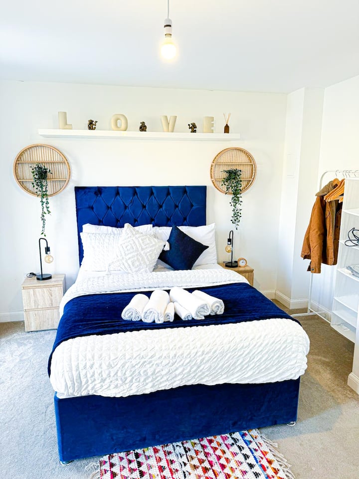 3-bed Home For Groups & Contractors – Sleeps 9 - Birmingham