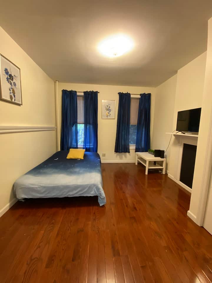Compact 1bdr-sleeps 4-times Sq - New York City