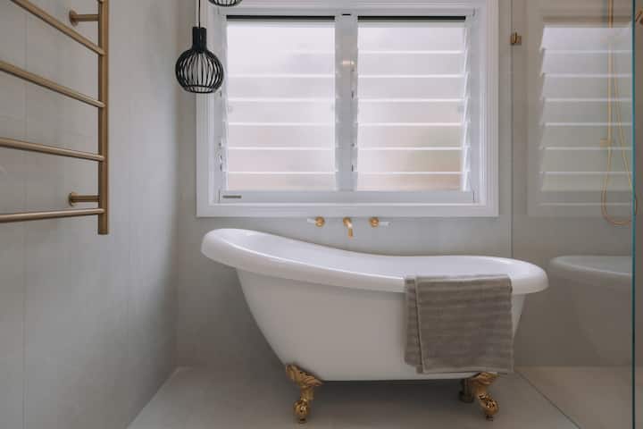 Terrace Views Farm Stay |Wildlife,serenity
Sleep 9 - Wollongong