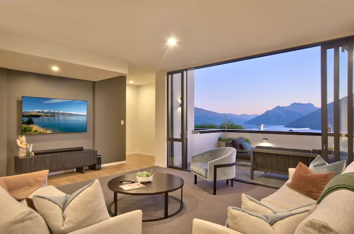 Prime House In Queenstown With Beautiful Views - Queenstown