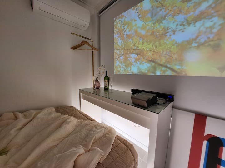 111# 신규오픈 # 도심 신축 감성숙소 # 빔프로젝터 영화관 # - Busan