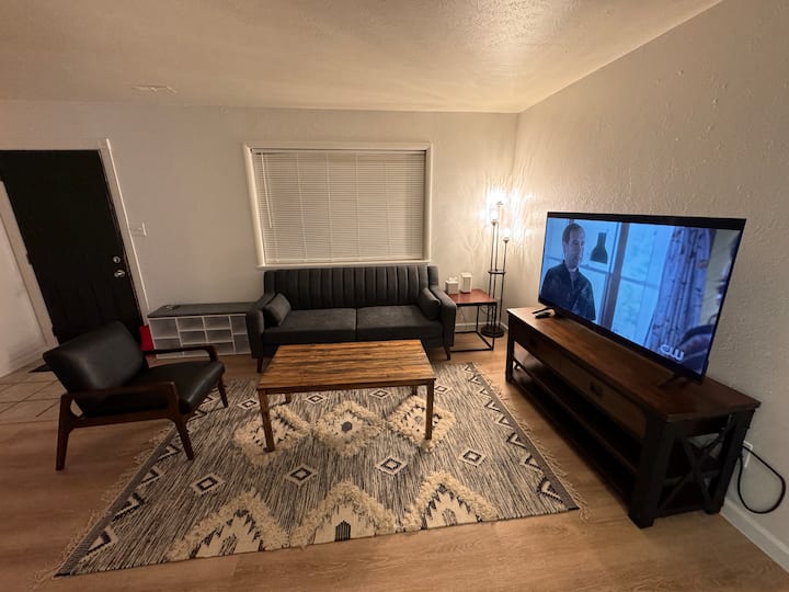 Eastside Apartment Charlie - Colorado Springs, CO