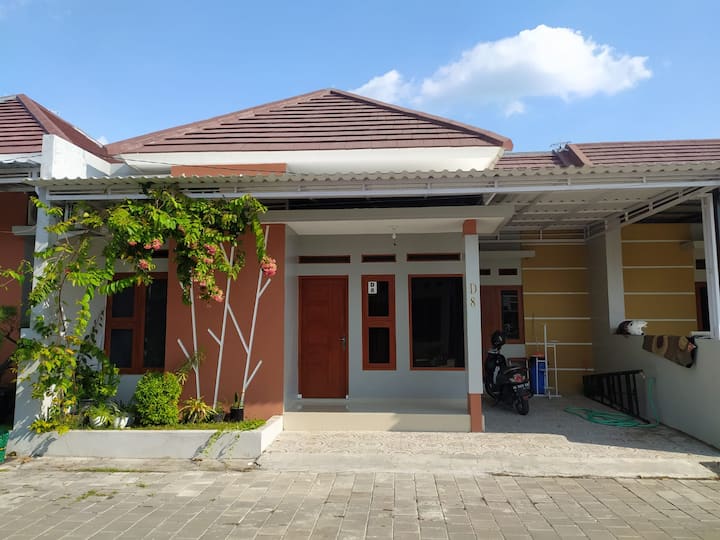 Brigi Home Stay - Sukoharjo