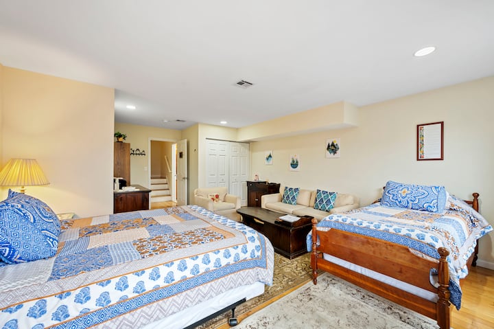 Huge Room Near The Fillmore, Subway, Great Dining - Philadelphia, PA