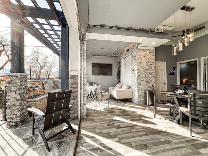 Colorado Spa Retreat | Hot Tub/sauna | Downtown - Colorado Springs, CO