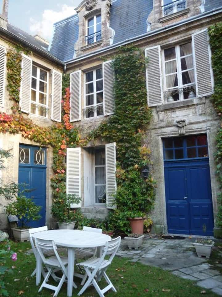 Appartement Dans Hôtel Particulier
Centre Bayeux - Bayeux