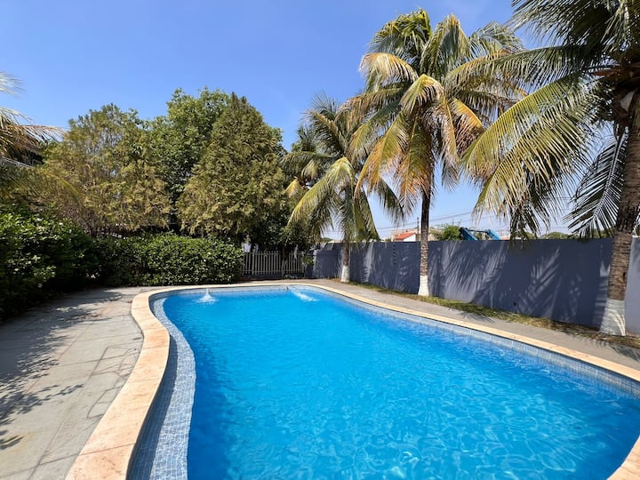 Lindo Apartamento Perto De Tudo Com Piscina - Cuiabá