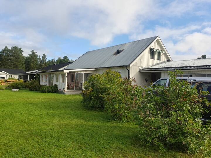 Rymlig Villa I Expansiv Region! - Boden