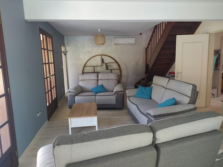 Chambre Privée Avec Piscine Dans Maison Partagée - Saint-Pierre