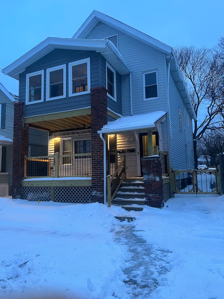 Sunset Shores Apartment - Erie, PA