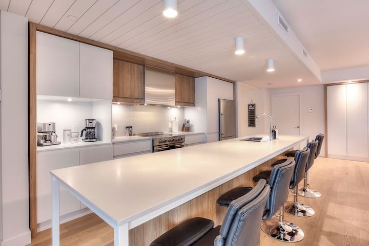 Ttemblant Lago-waterfront/mountain View/fireplace - Mont-Tremblant