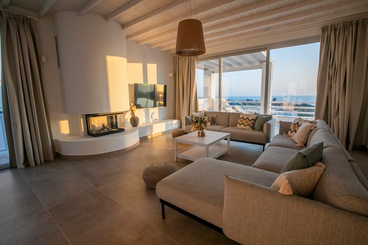 Villa Kyklamino - Unique With Stunning Seaview - Paphos