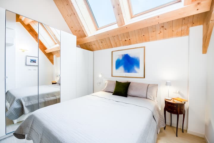 Luminoso Loft - [M5 Cagranda - Free Wi -Fi] - Milan
