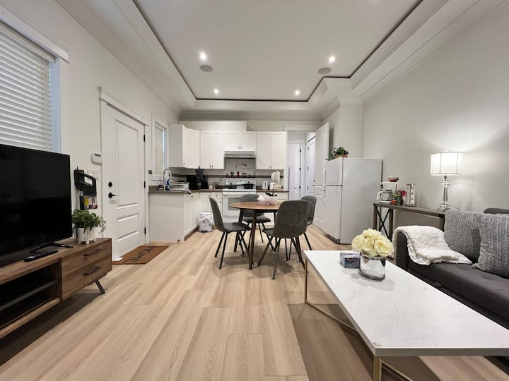 Charming 1-br Suite: Golfside Living In Richmond - Delta