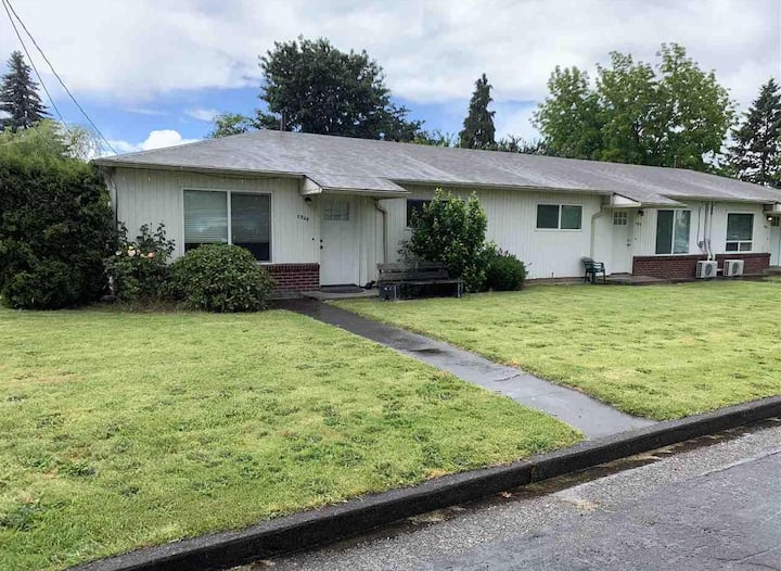 Home In Albany, Disney+paramount Close To Osu/ I-5 - Albany, OR